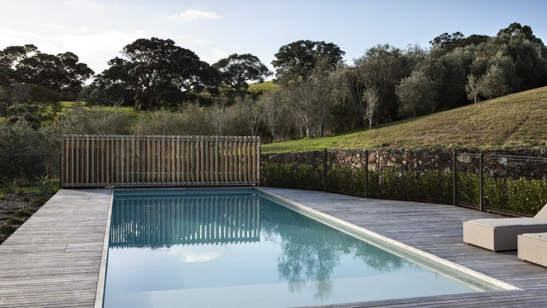 The Summer House - The Home Scene