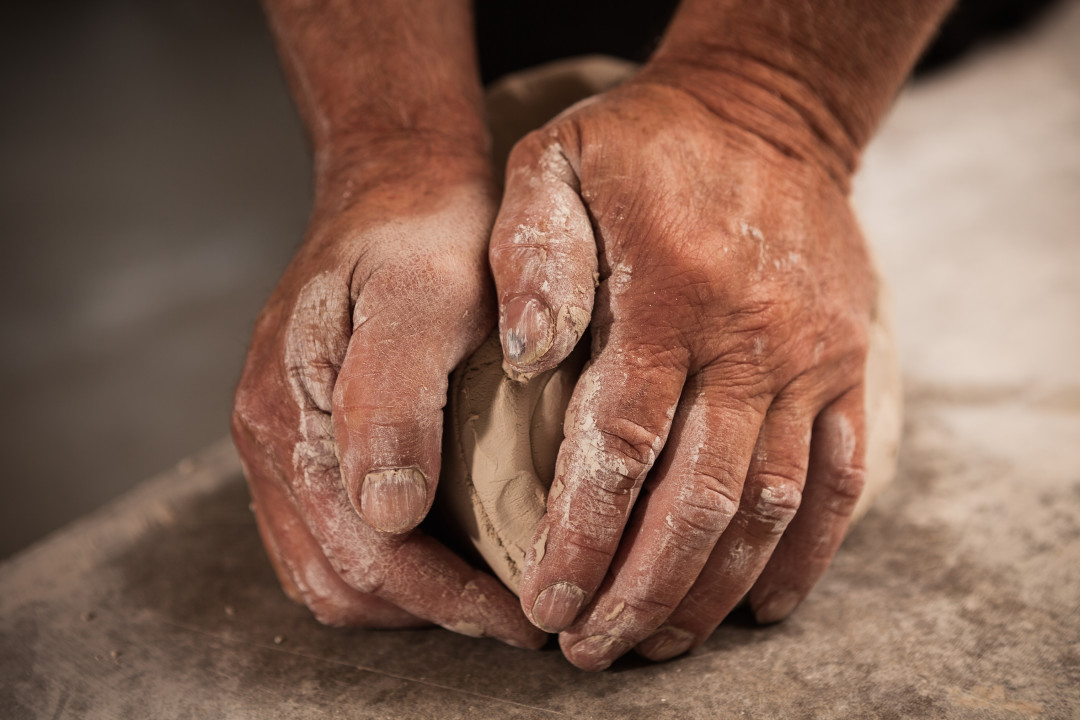 Beautiful artisan tableware for your home